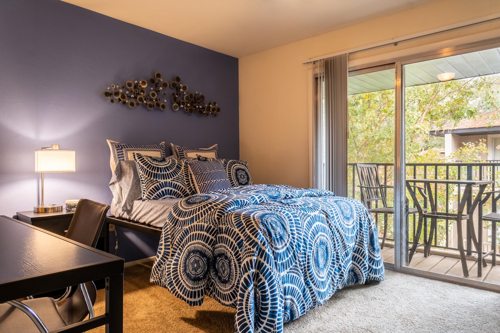 View Photos & Take A Virtual Tour | Oxford Manor