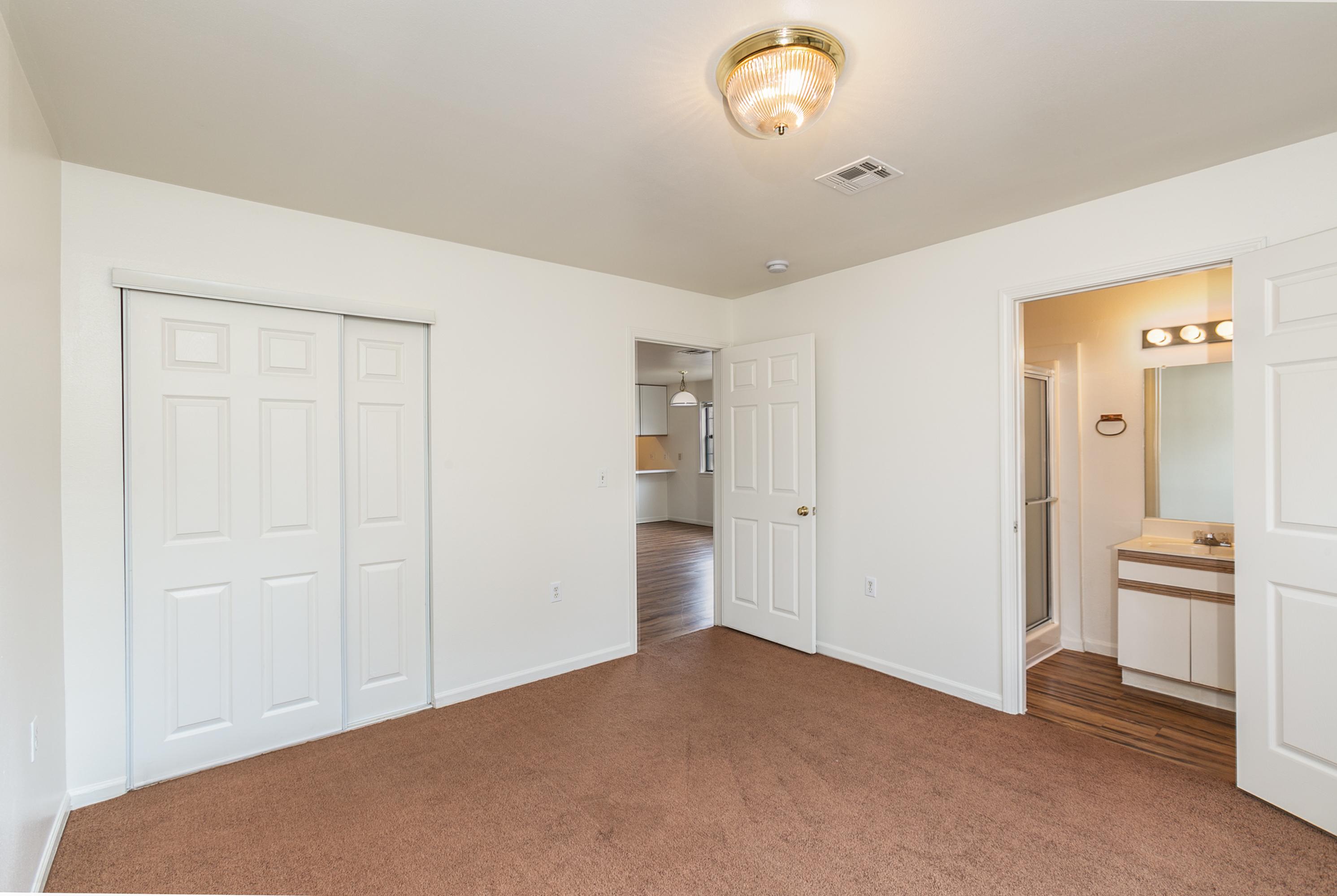 1 - 3 Bed Apartments - Check Availability | Lost Tree 1-2-North