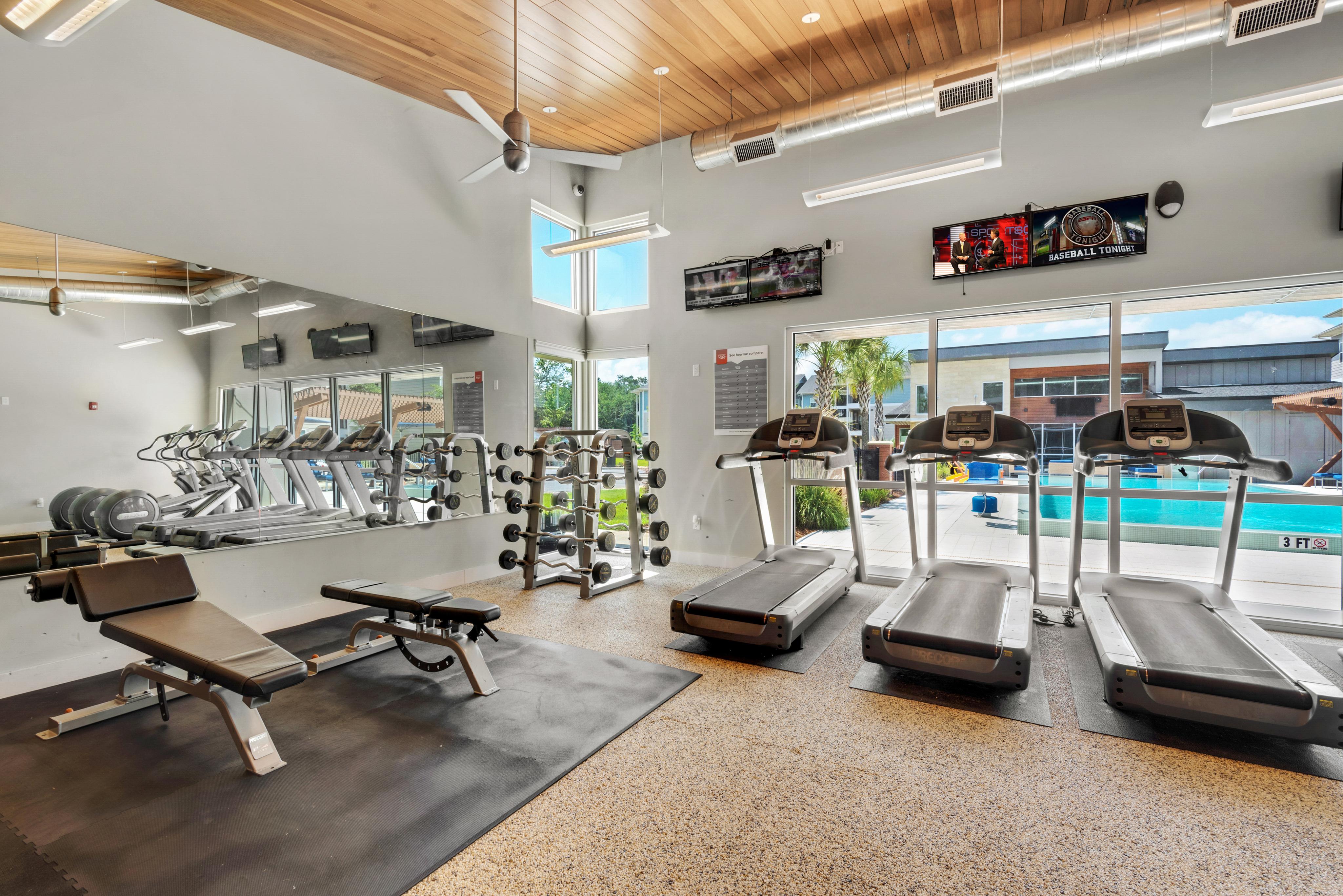 View Photos & Take A Virtual Tour | College Vue