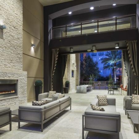 Luxury Apartments in West University Houston | Hanover Rice Village