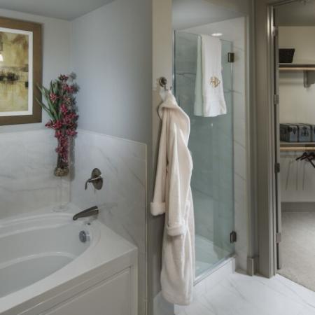 Best Luxury Apartments Houston Galleria | Hanover Post Oak