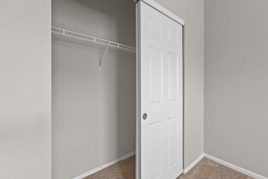 View Photos & Take A Virtual Tour | Marble Cliff Commons