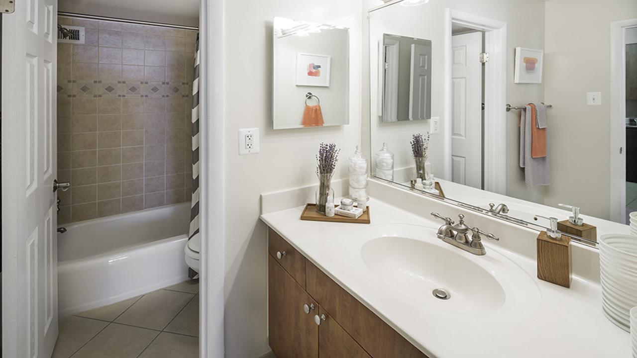 View Photos & Take A Virtual Tour | Alister Arlington Ridge